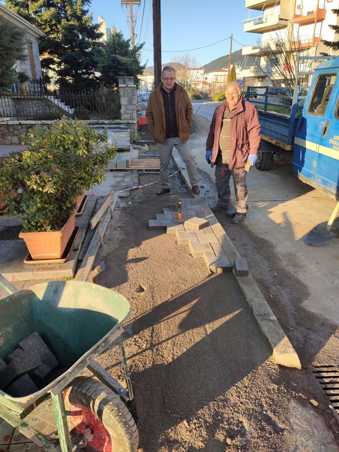 Ανακατασκευή πεζοδρομίου στην "Αγίου Κωνσταντίνου" | Το μήνυμα Λαγού ...