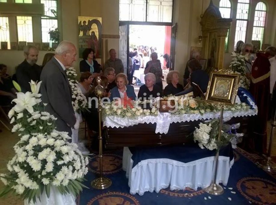 Στην Κρήτη κηδεύτηκε ο Στυλιανός Παττακός (εικόνες) - Kalimera Arkadia