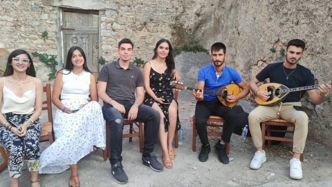 Μουσικές πινελιές από το 2ο Φεστιβάλ Τέχνης στην Καρύταινα! (εικόνες ...