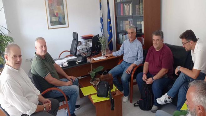 Διαμαρτυρία στην Περιφερειακή Διεύθυνση Εκπαίδευσης για τα ΕΠΑΛ ...