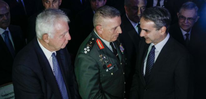 Αρχηγός ΓΕΕΘΑ Κωνσταντίνος Φλώρος | Ήταν ο «στόχος 519c» της ΕΥΠ ...