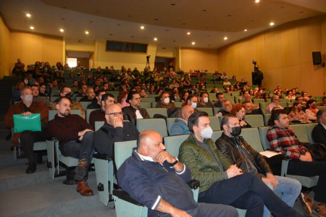 Αθρόα συμμετοχή στο σεμινάριο για το Ψηφιακό ωράριο και τη Ψηφιακή ...